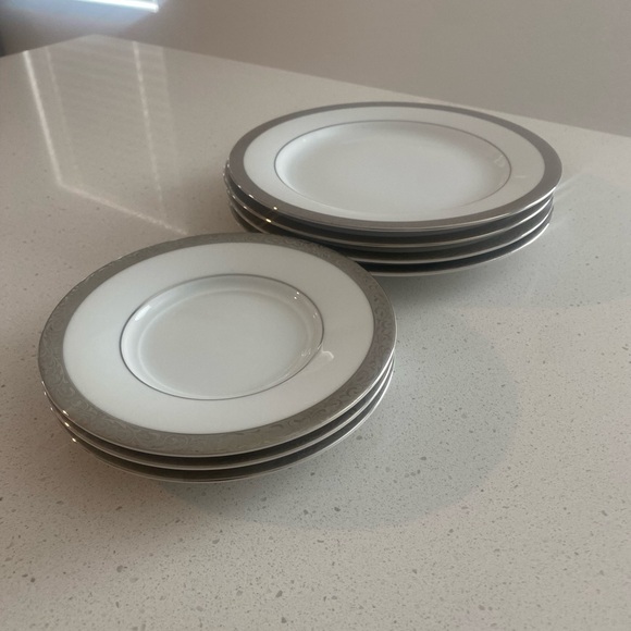 Nikko Ceramics | Dining | Nikko Ceramics White And Silver Dinnerware ...
